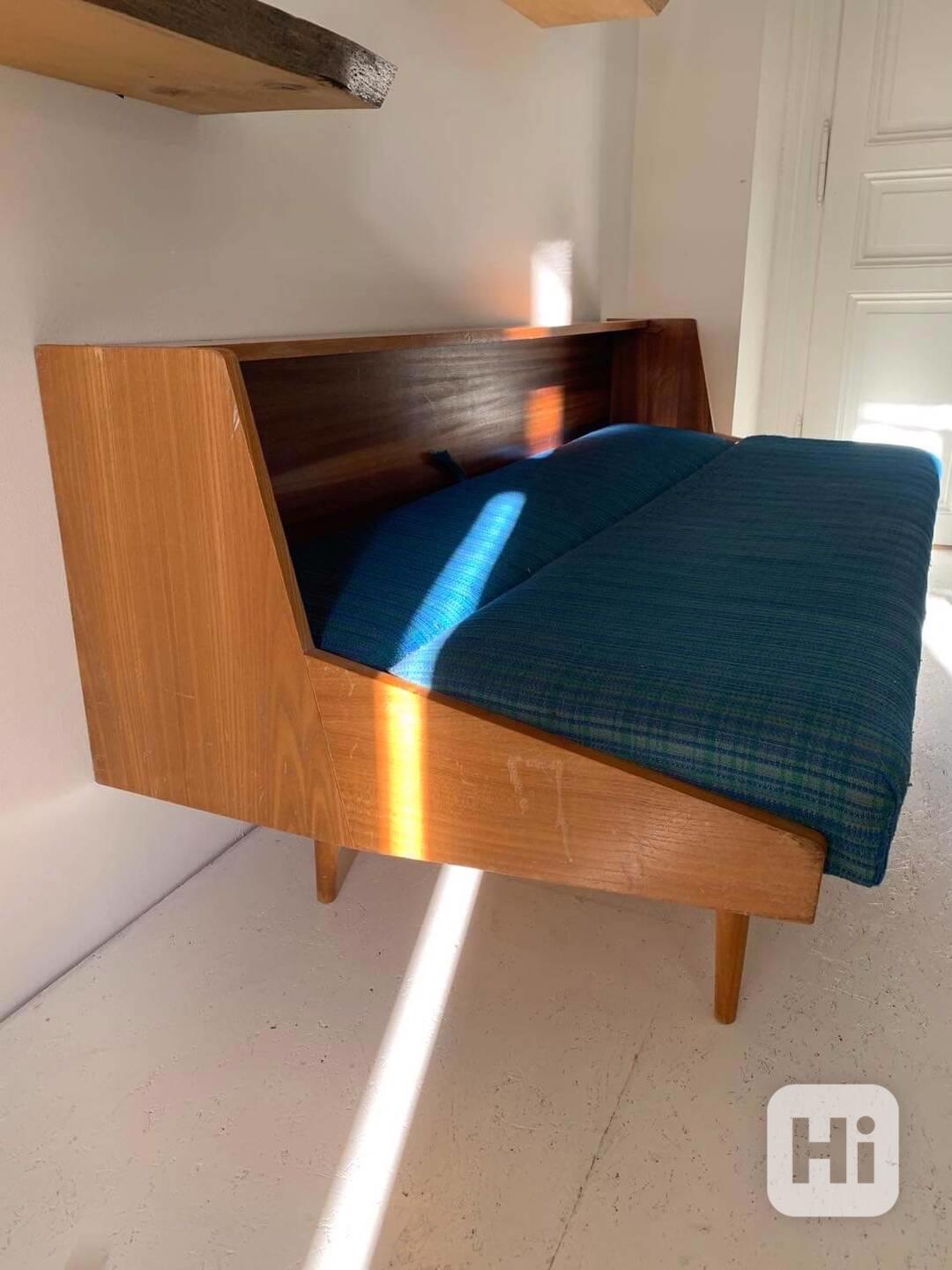 Rozkladaci retro gauc - bazar - Hyperinzerce.cz