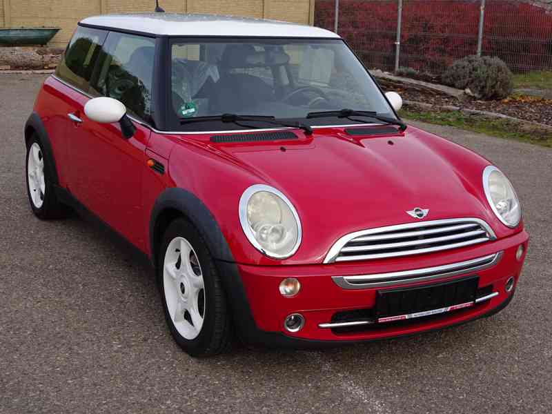 Mini Cooper 1.6i r.v.2005 (85 kw) STK:11/2005 - bazar - Hyperinzerce.cz
