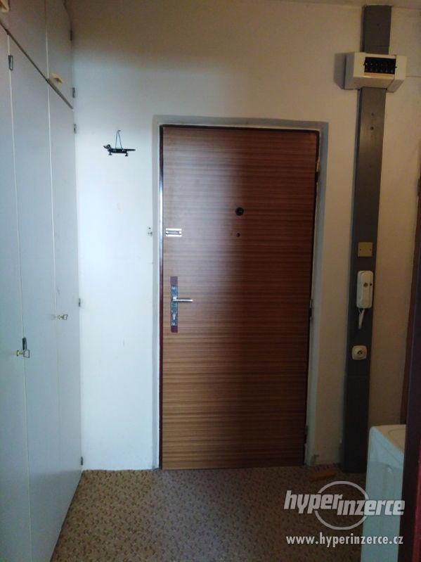 1kk byt Bolevec - bazar - Hyperinzerce.cz