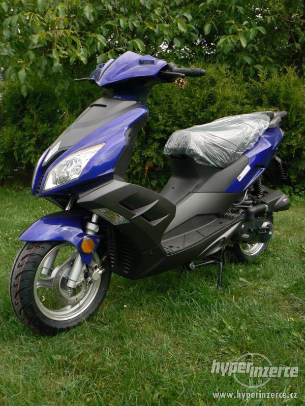 Nový skútr Znen F22, 50cc čtyřtakt - bazar - Hyperinzerce.cz
