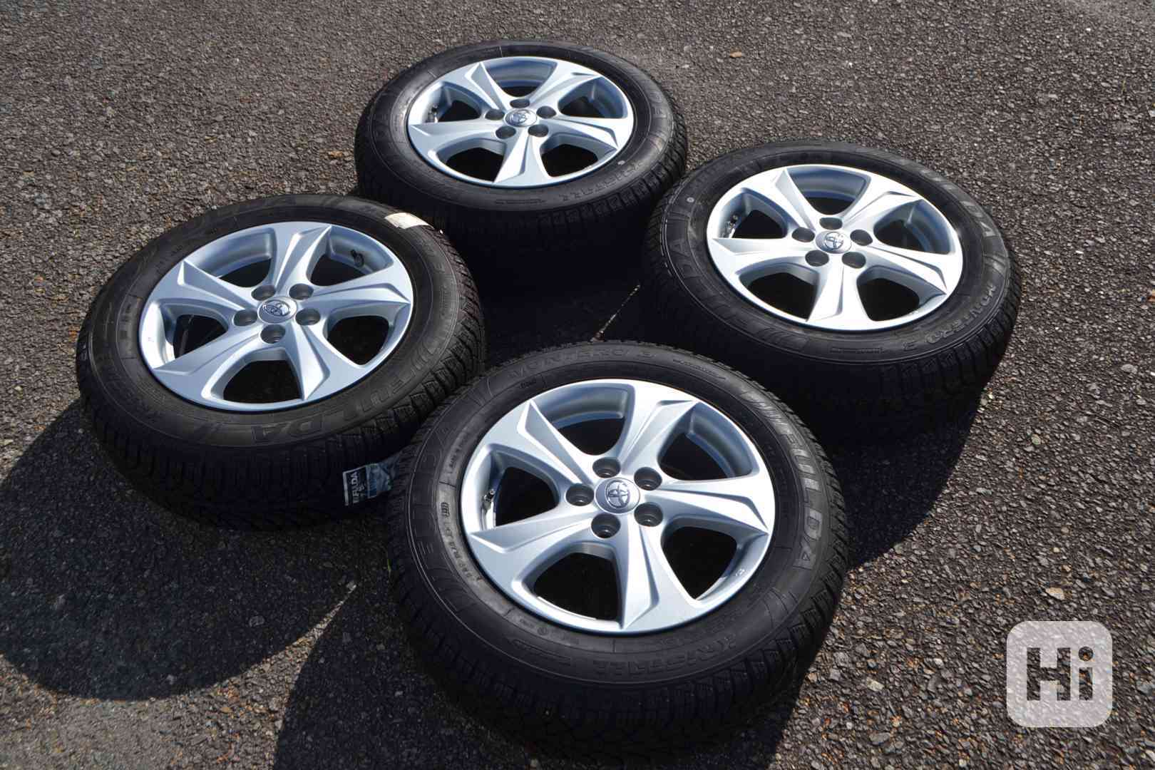 NOVÁ originální zimní sada Toyota Yaris, pneu 185/65 R15 - bazar ...