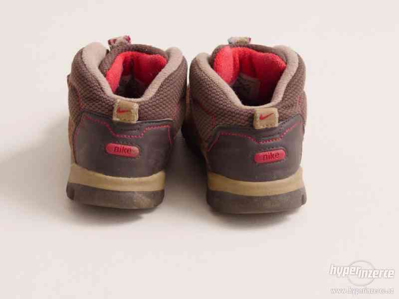 Kotníčkové botasky Nike - bazar - Hyperinzerce.cz