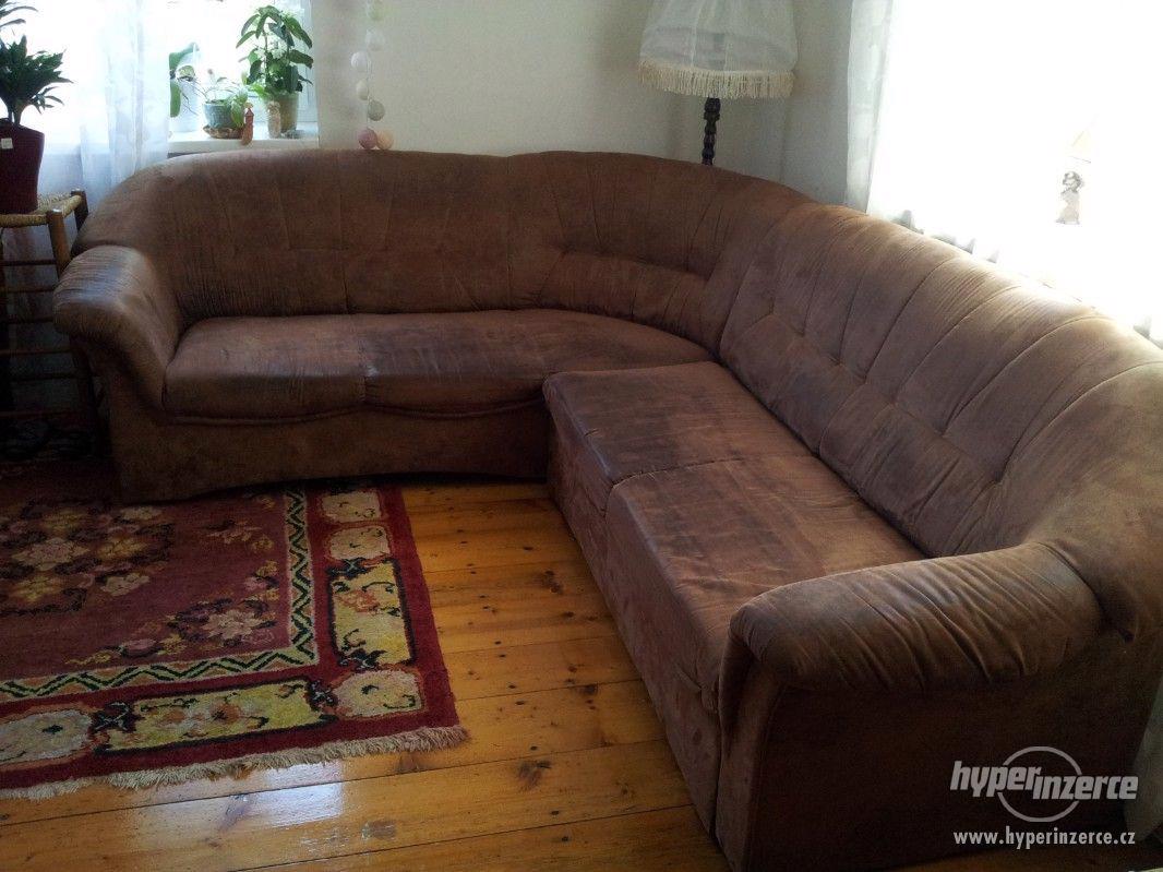 Rozkladaci rohova sedacka - bazar - Hyperinzerce.cz