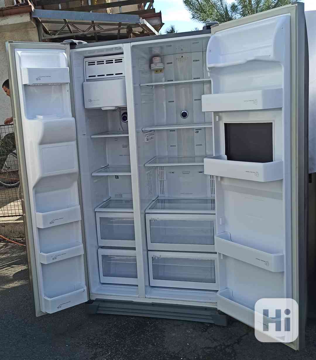 Americká lednice Samsung RS21FCMS - bazar - Hyperinzerce.cz