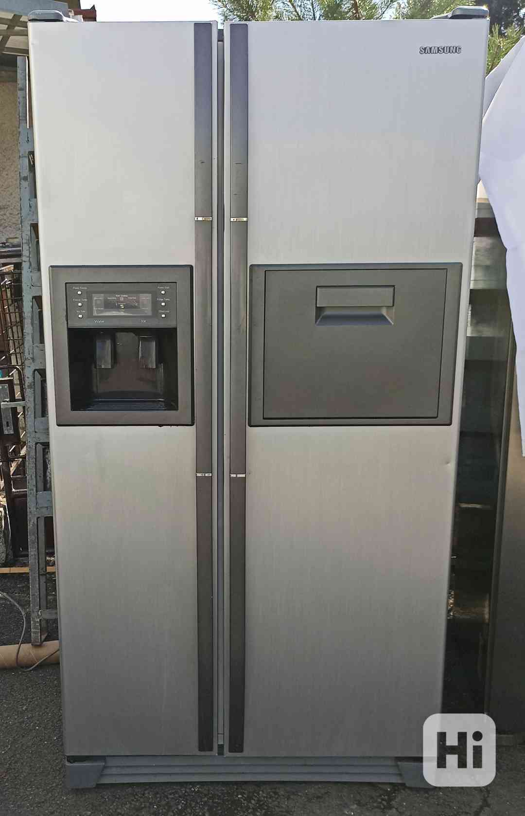 Americká lednice Samsung RS21FCMS - bazar - Hyperinzerce.cz