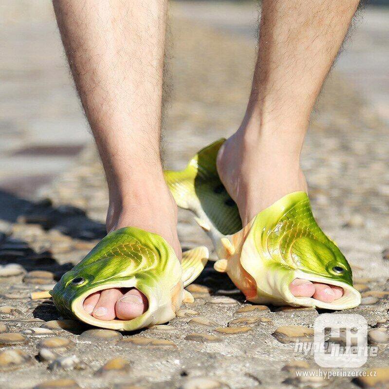 Originální pantofle/ cukle ve tvaru ryby/ ryba, kapra/ kapr - bazar ...