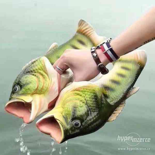 Originální pantofle/ cukle ve tvaru ryby/ ryba, kapra/ kapr - bazar ...