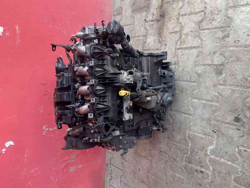 Motor 2,2 HDI 125KW 4HT CITROEN C5 C8 C-CROSSER - bazar - Hyperinzerce.cz