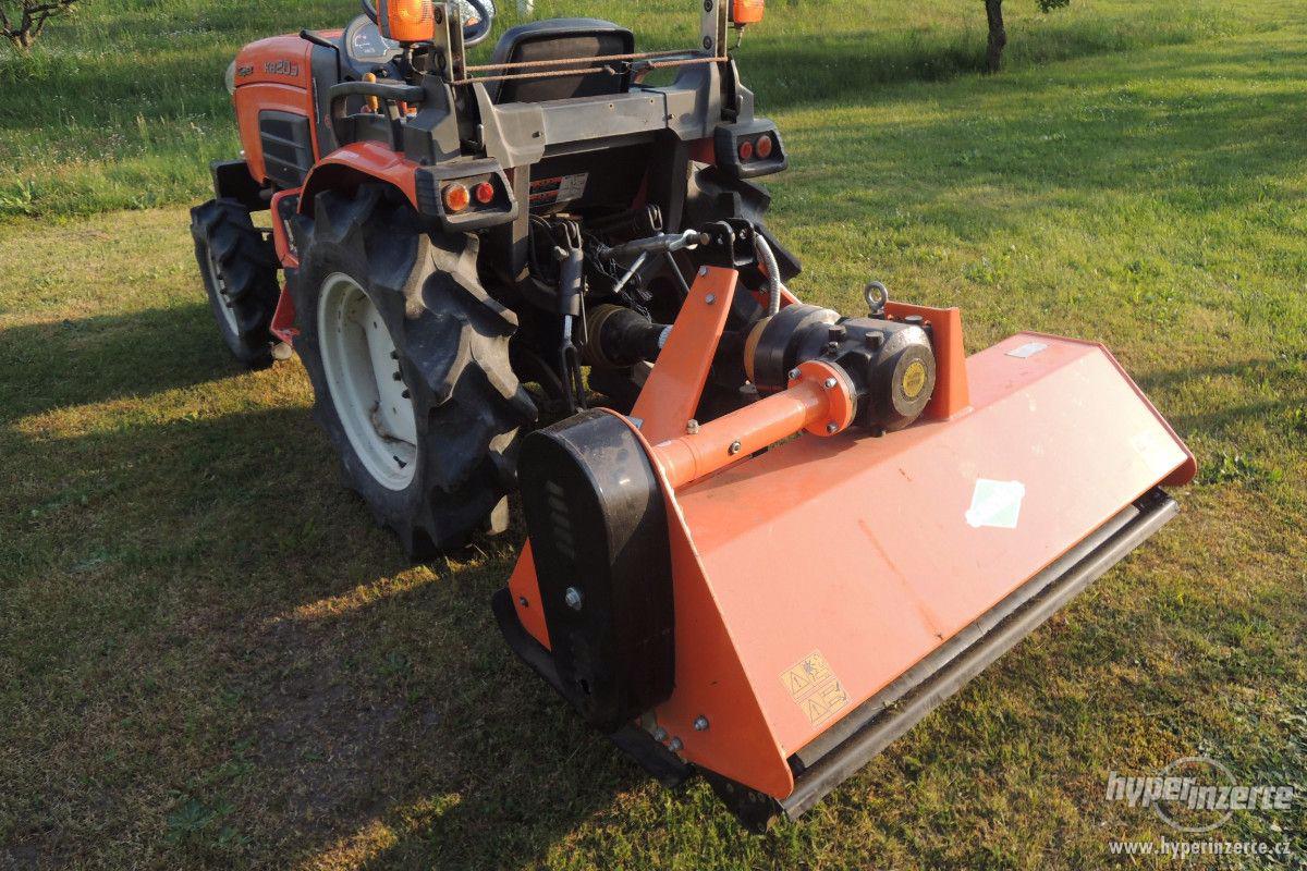 Zakladač trávníků s malotraktorem Kubota KB 205 - bazar - Hyperinzerce.cz