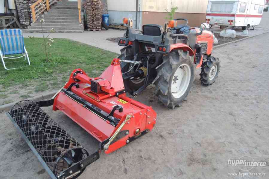 Zakladač trávníků s malotraktorem Kubota KB 205 - bazar - Hyperinzerce.cz