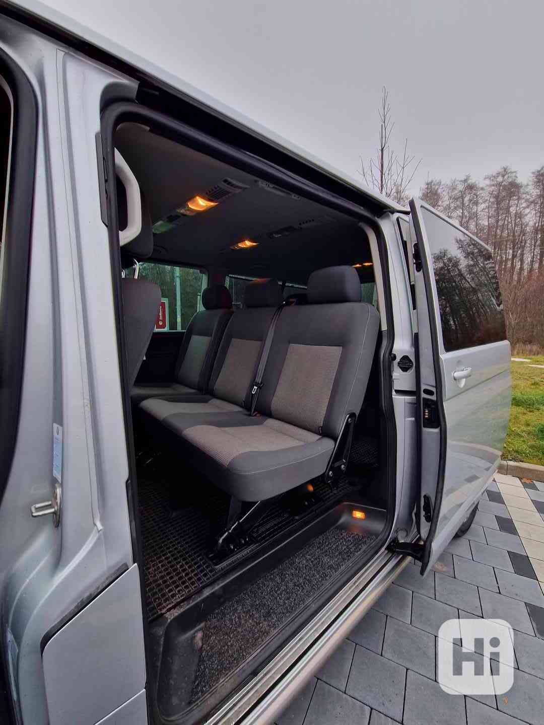 VW Caravelle, 8 míst, A/C, Webasto a mnoho dalšího - bazar ...