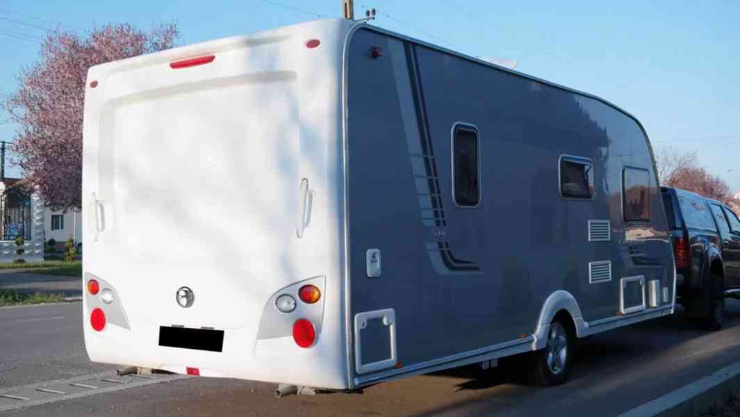 Karavana Bailey Swift Conqueror - bazar - Hyperinzerce.cz