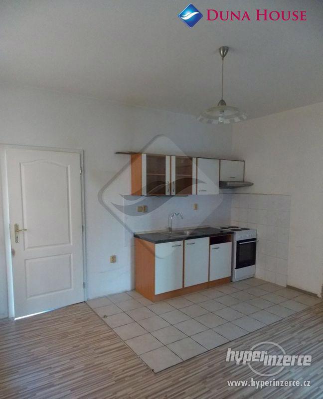 Prodám byt v Čáslavi 3+2kk,2x wc, 2x kuchyně, 2x koupelna. V novostavbě z roku 2010. Přímo od ...