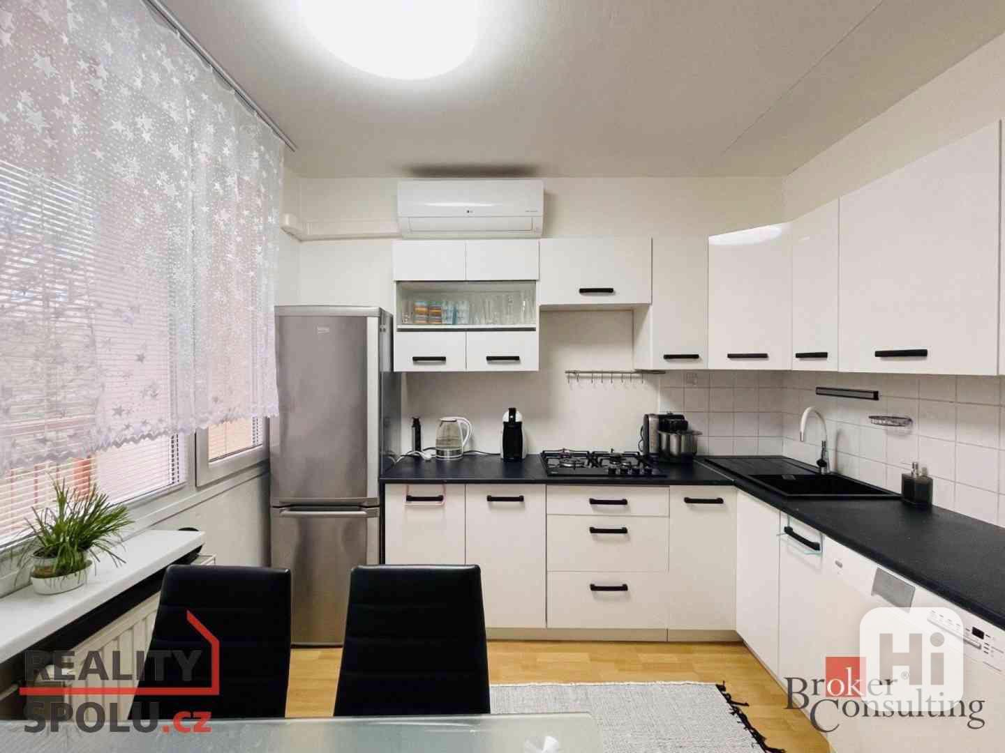 Prodej, Byty 3+1, 55 m2 - - bazar - Hyperinzerce.cz