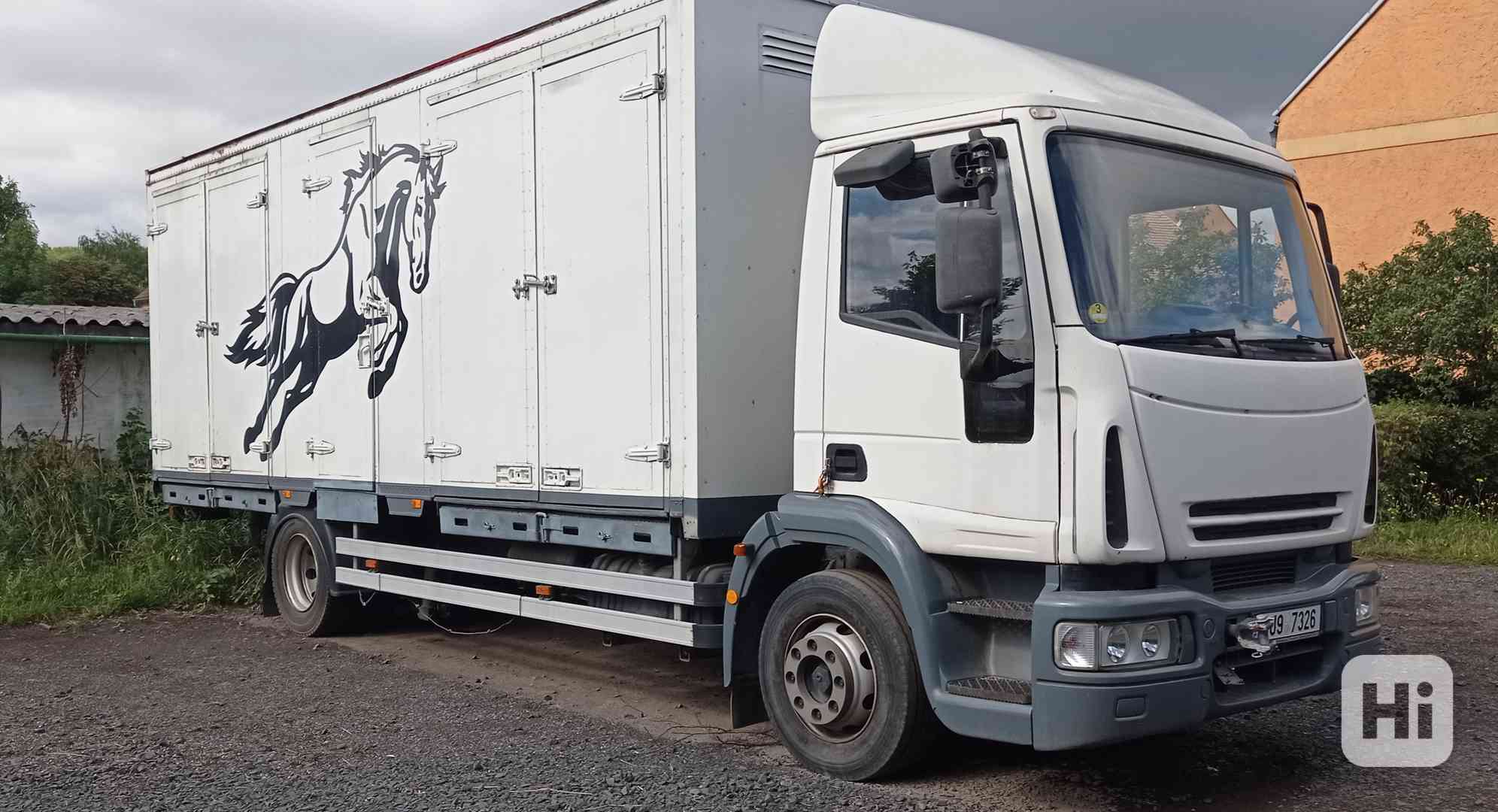 Přepravník IVECO pro 6 koní - bazar - Hyperinzerce.cz
