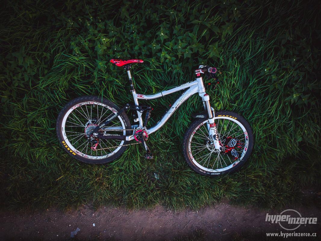 Enduro Agang Cult TOP - bazar - Hyperinzerce.cz