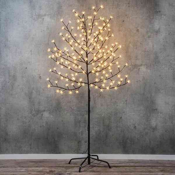 LED strom třešeň sakura 180 LED 150 cm - bazar - Hyperinzerce.cz