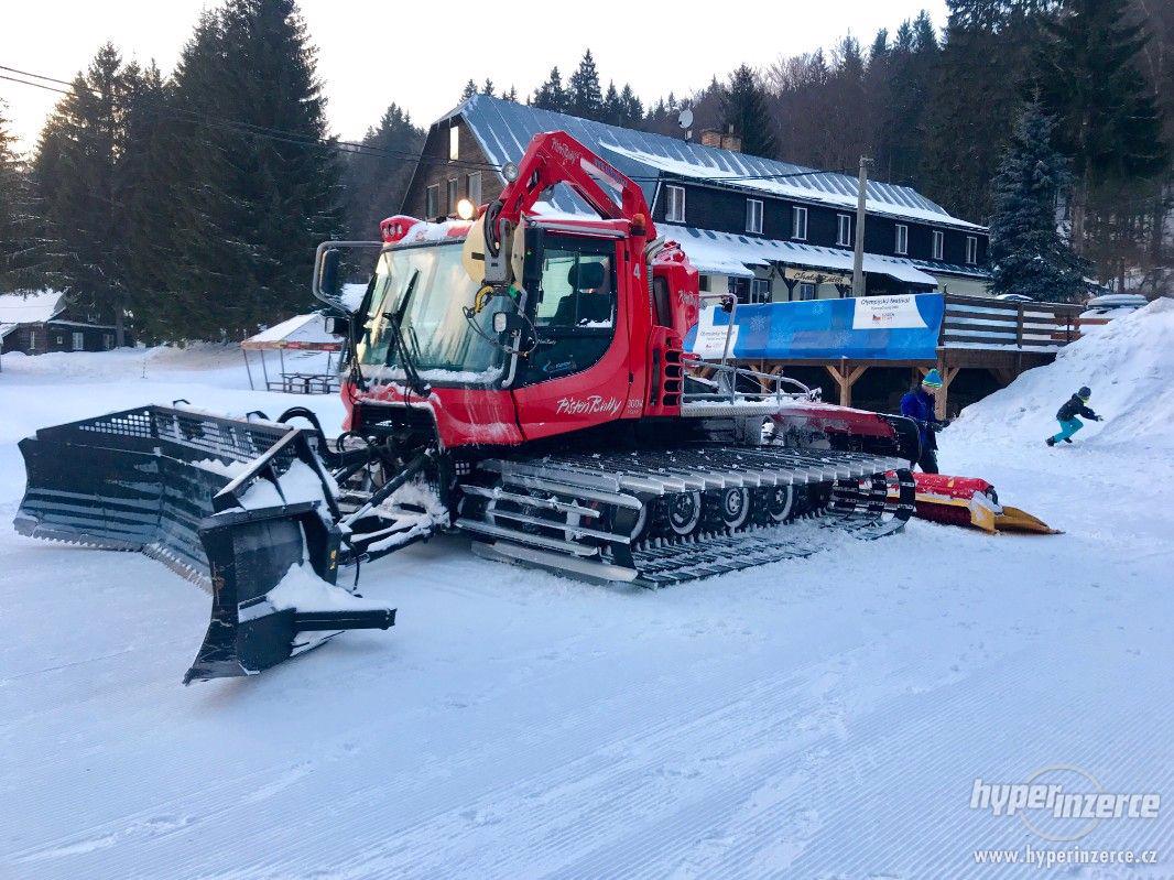 Sněžná rolba PistenBully PB300W Polar s navijákem k prodeji - bazar ...