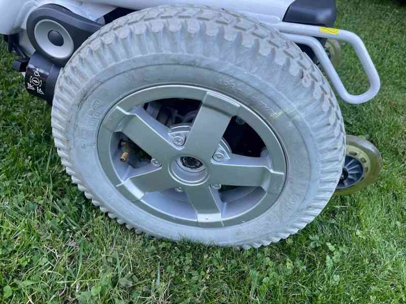 Elektrický invalidní vozík Puma 40, repasovaný - bazar - Hyperinzerce.cz