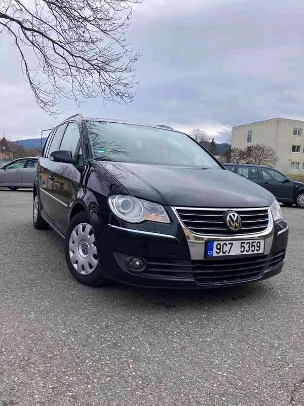 Volkswagen Touran 2.0 tdi - bazar - Hyperinzerce.cz