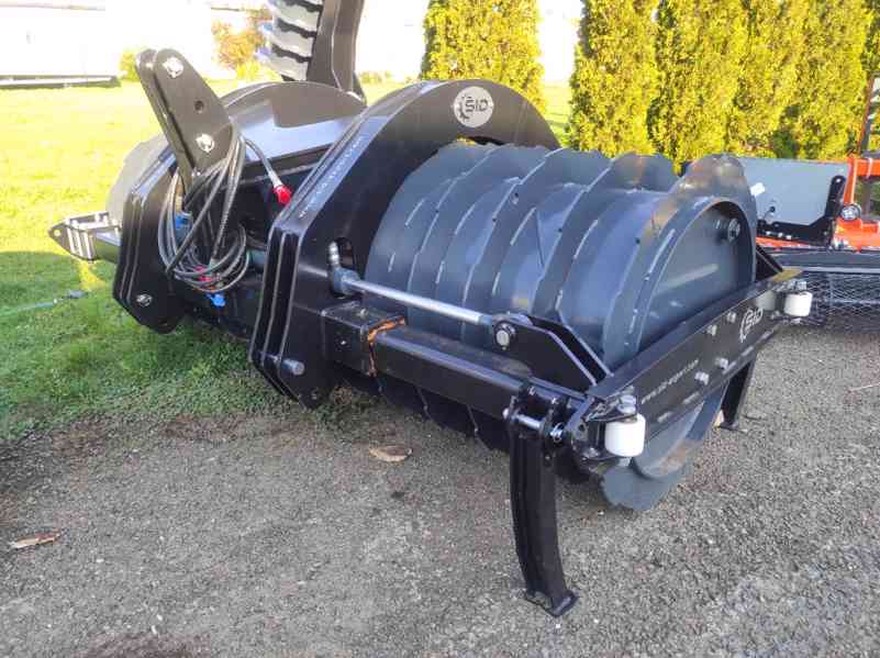 Silážní Válec - skladem - bazar - Hyperinzerce.cz