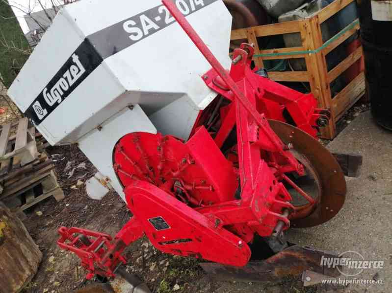 Sazeč brambor Agrostroj Prostějov - bazar - Hyperinzerce.cz