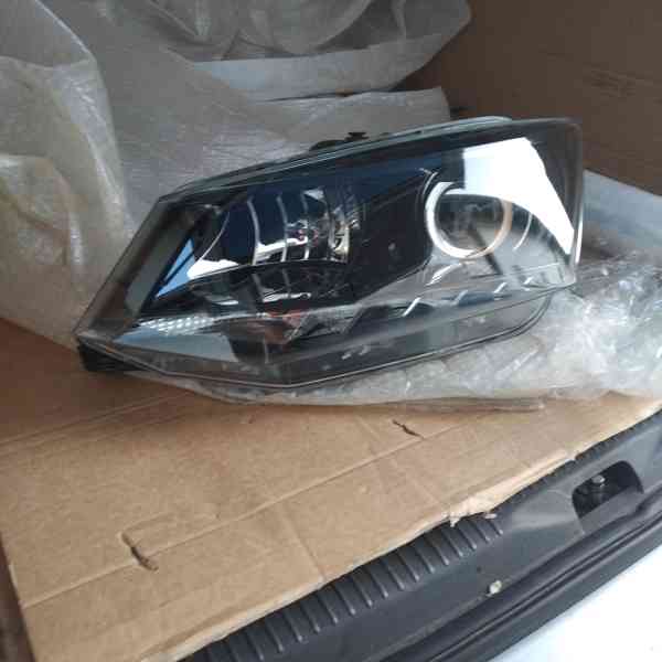 Predni svetlo skoda fabia III 3 led leve levy - bazar - Hyperinzerce.cz