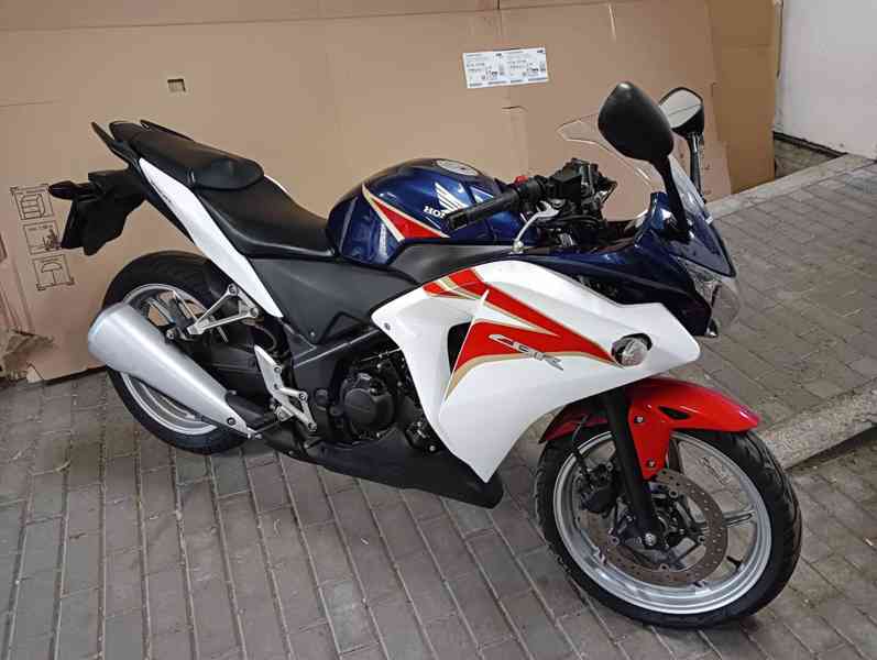 Motocykl Honda CBR 250 - bazar - Hyperinzerce.cz