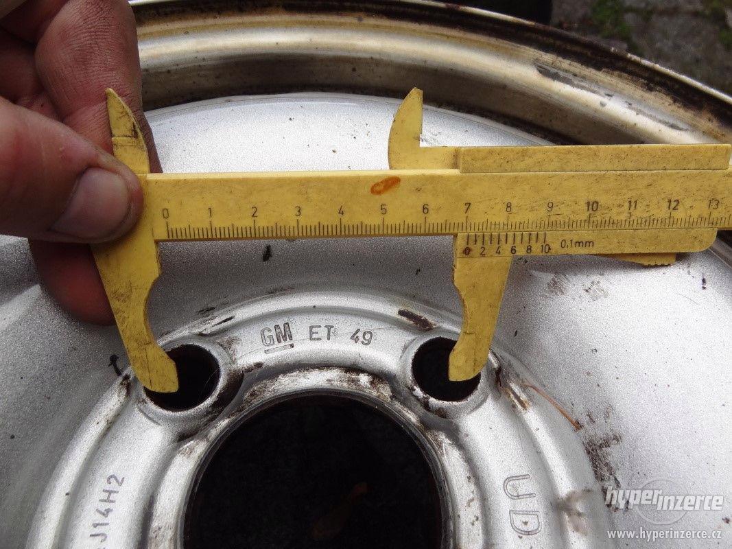 4 plechové disky kol 5J x 14 - bazar - Hyperinzerce.cz