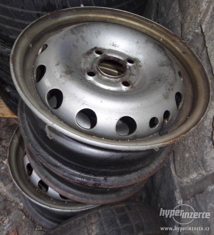 4 plechové disky kol 5J x 14 - bazar - Hyperinzerce.cz