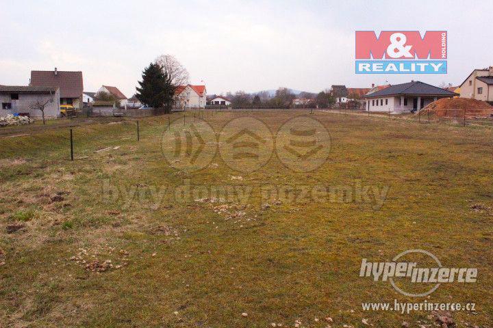 Prodej pozemku k bydlení, 3003 m?, Vroutek, ul. Kryrská - bazar - Hyperinzerce.cz