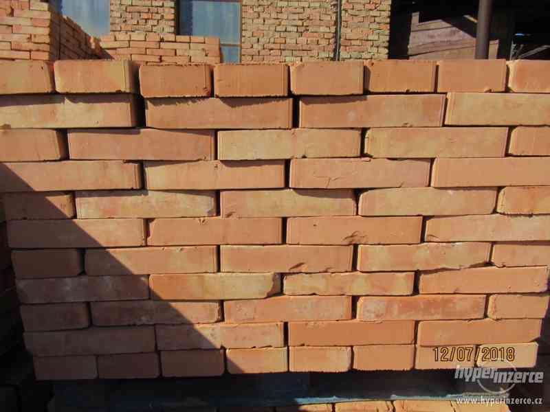 Plné cihly - bazar - Hyperinzerce.cz