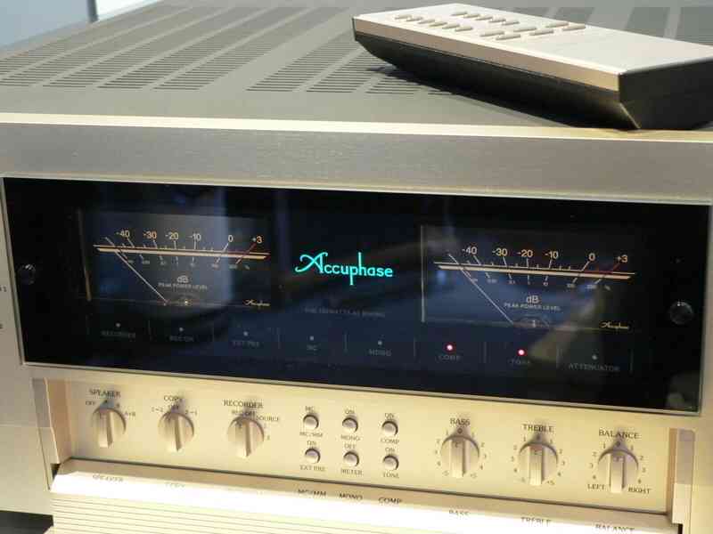 Accuphase E-450 with DAC-40 digital module - bazar - Hyperinzerce.cz