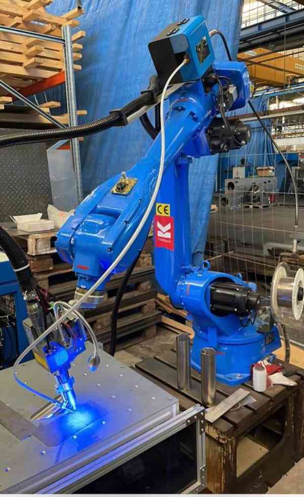 6- osý svařovací robot RL-F Series 25E-1840 - bazar - Hyperinzerce.cz