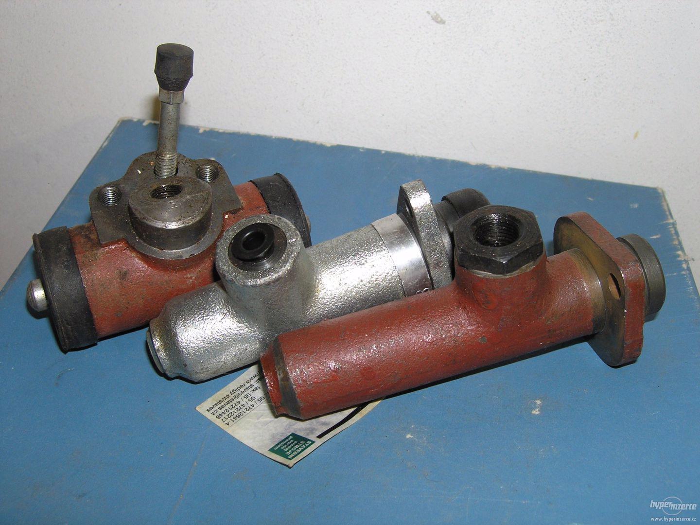 ZETOR-SDRUŽENÝ PŘÍSTROJ - bazar - Hyperinzerce.cz