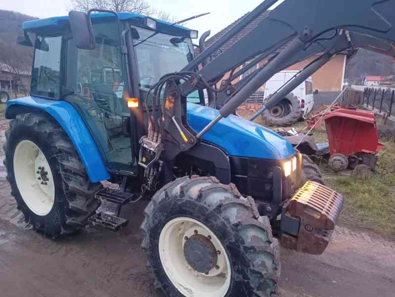 Traktor new Holland TL 90 - bazar - Hyperinzerce.cz