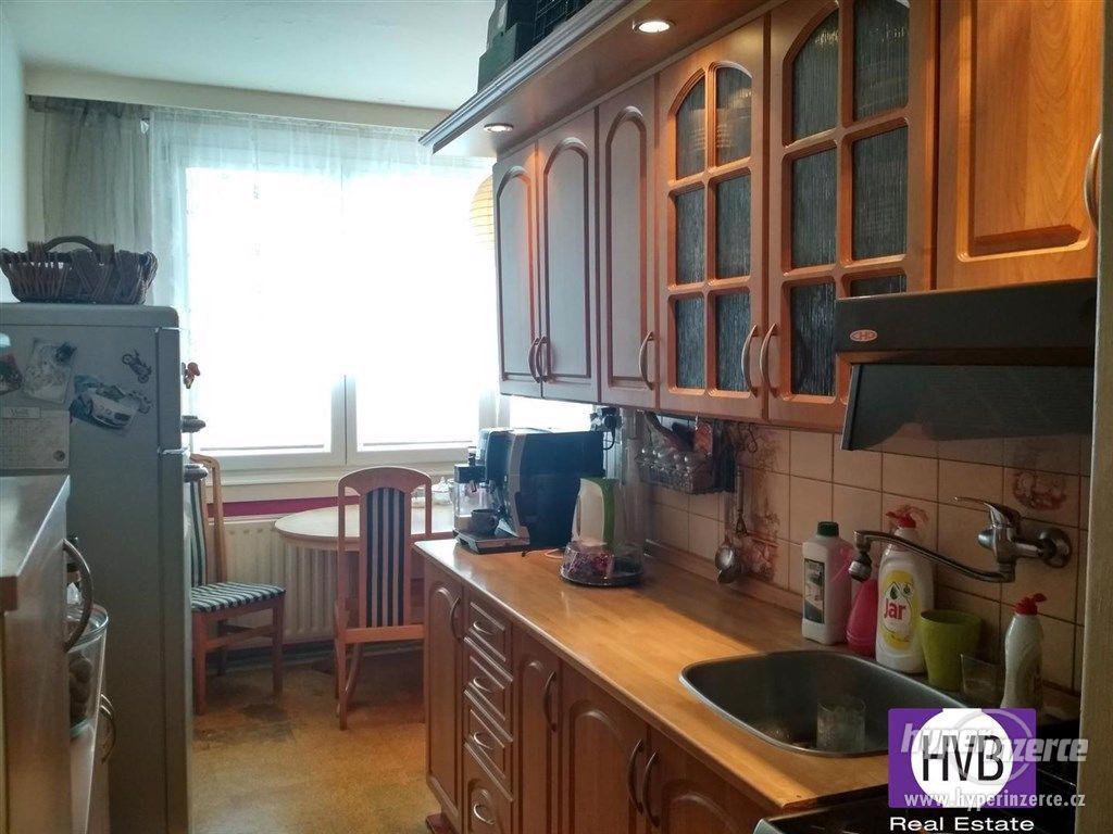 Prodej bytu 3+1, OV, 74 m2, Sídliště Plešivec, Český Krumlov - bazar - Hyperinzerce.cz
