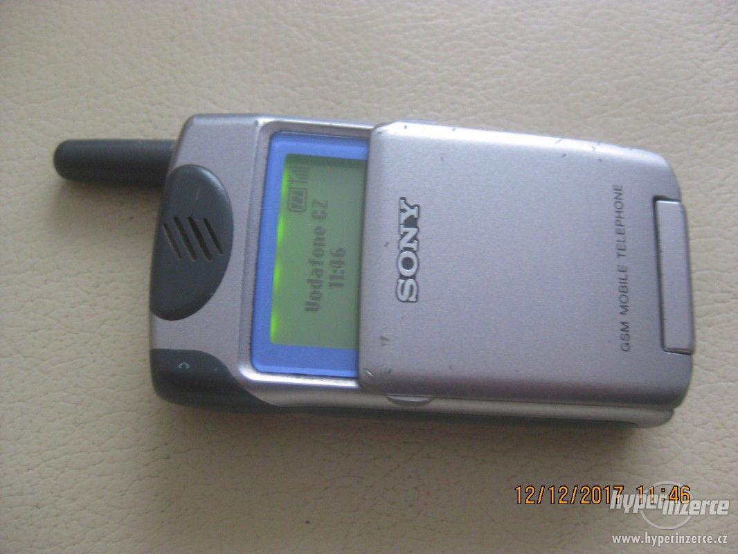 Sony CMD-Z5 a Sony CMD-Z7 z r.2001 s češtinou od 1.500CZK - bazar ...