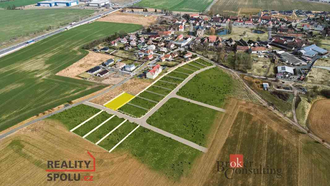 Prodej, Pozemky pro bydlení, 800 m2 - - bazar - Hyperinzerce.cz