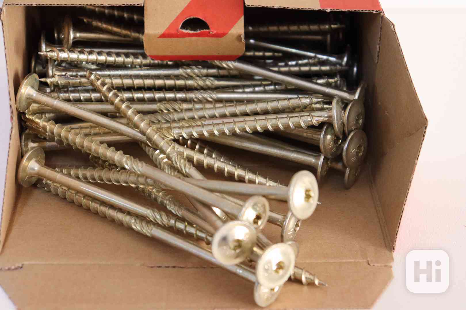 Konštrukčné skrutky do dreva s tanierovou hlavou TORX - bazar - Hyperinzerce.cz