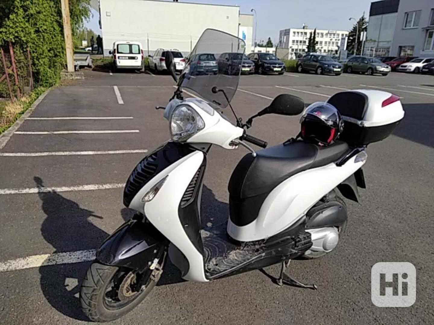 SKÚTR HONDA PE 125 I SPORT 10.1 kW - bazar - Hyperinzerce.cz