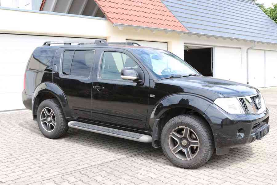 Nissan Pathfinder 2.5 dCi SE 140kw - bazar - Hyperinzerce.cz