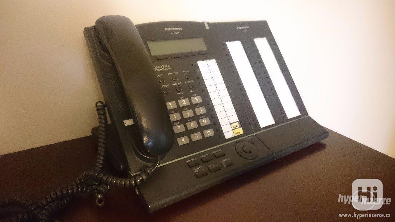 PANASONIC KX-T7633 + konzole PANASONIC KX-T 7640 - bazar - Hyperinzerce.cz