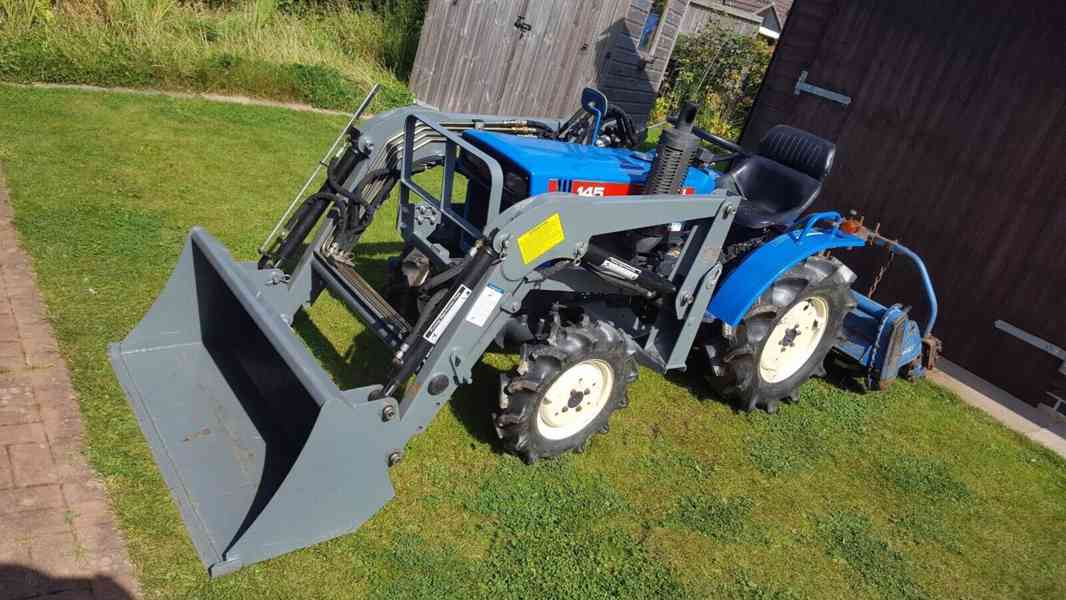 Malotraktor Iseki 4x4 - velmi dobrý stav + příslušenství - bazar - Hyperinzerce.cz