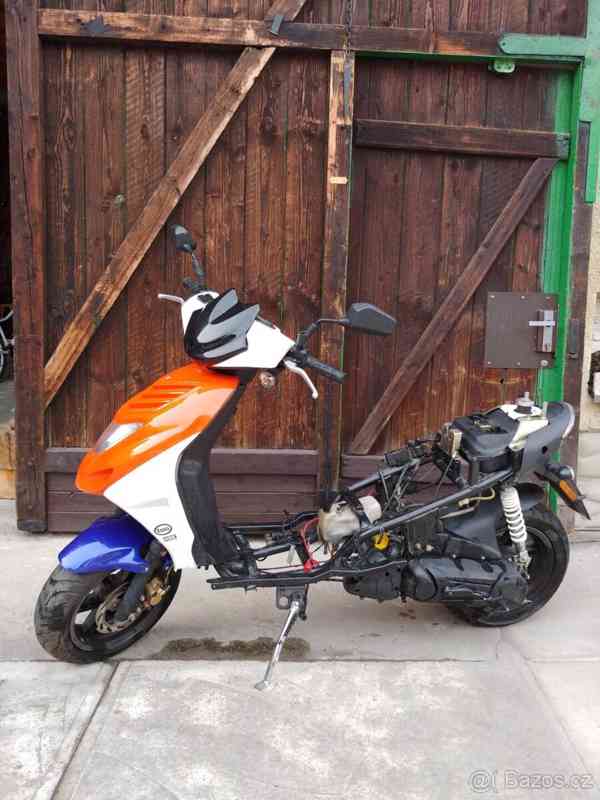 Skútr CPI Formula 50 ccm - bazar - Hyperinzerce.cz