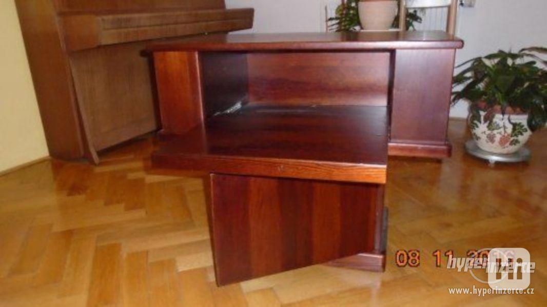 stolek pod PC a TV - bazar - Hyperinzerce.cz