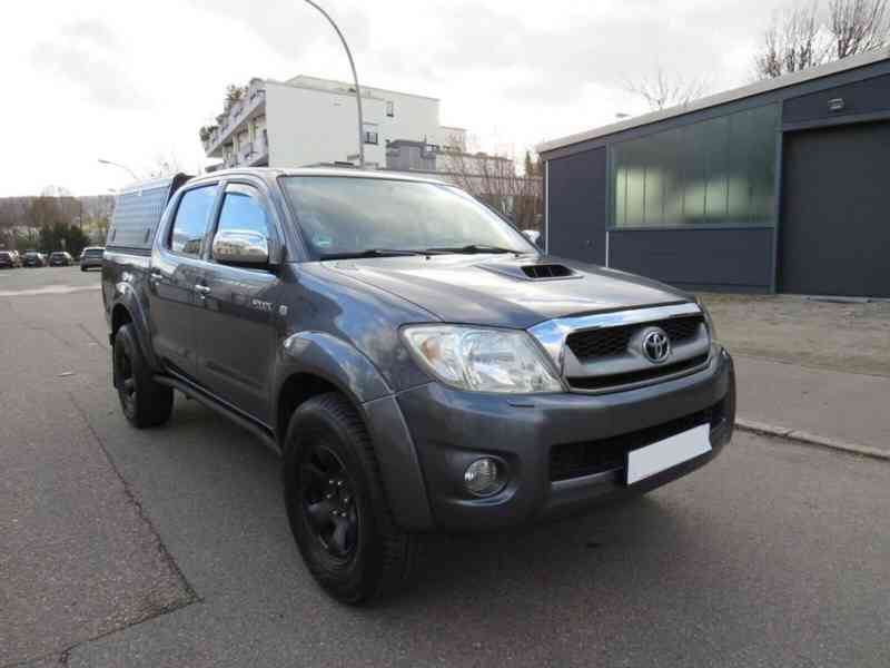 Toyota Hilux 3.0 Double Cab Sol 126kw - bazar - Hyperinzerce.cz