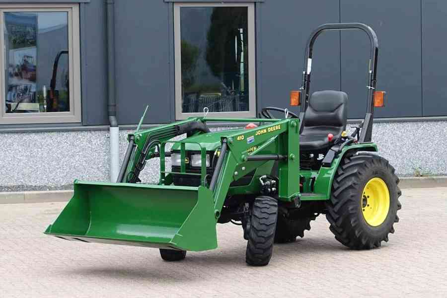 John Deere 4100 HST 4WD - bazar - Hyperinzerce.cz