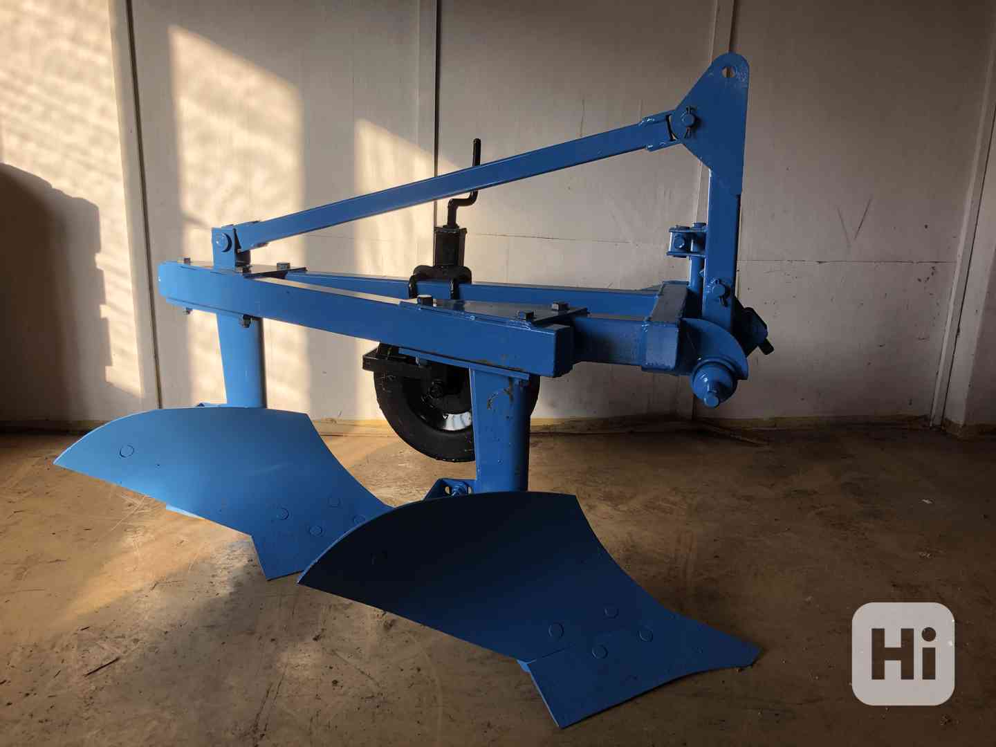 Dvouradličný pluh - bazar - Hyperinzerce.cz