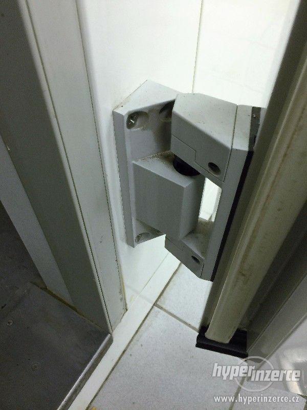 Cladírenské dveře Viessmann, TOP klavita - bazar - Hyperinzerce.cz